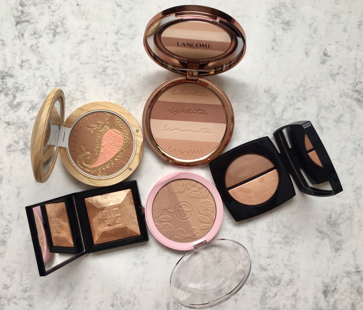 Bronze & glow: this summer’s bronzing powders – Franciska Bosmans